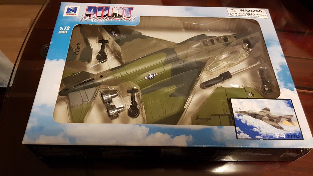 Newray 1/72 F-4 Phantom quick assembly kit, 興趣及遊戲, 收藏品及紀念品, 明星周邊 ...