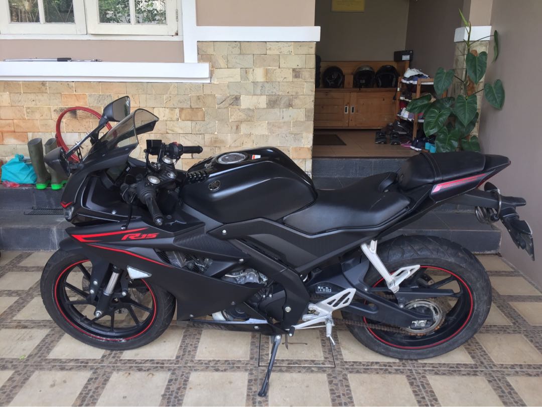Yamaha R15, Motor di Carousell