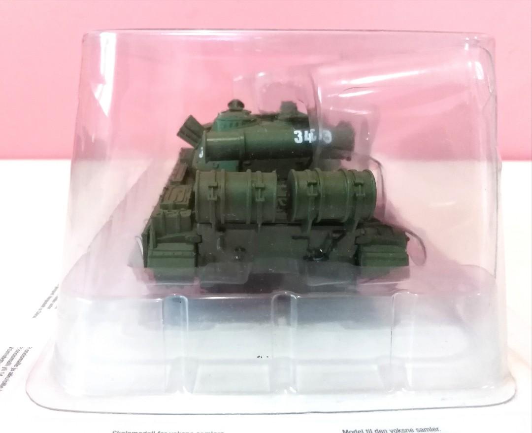 1/43 Tank T-55 James Bond Goldeneye, Hobbies & Toys, Toys & Games on ...
