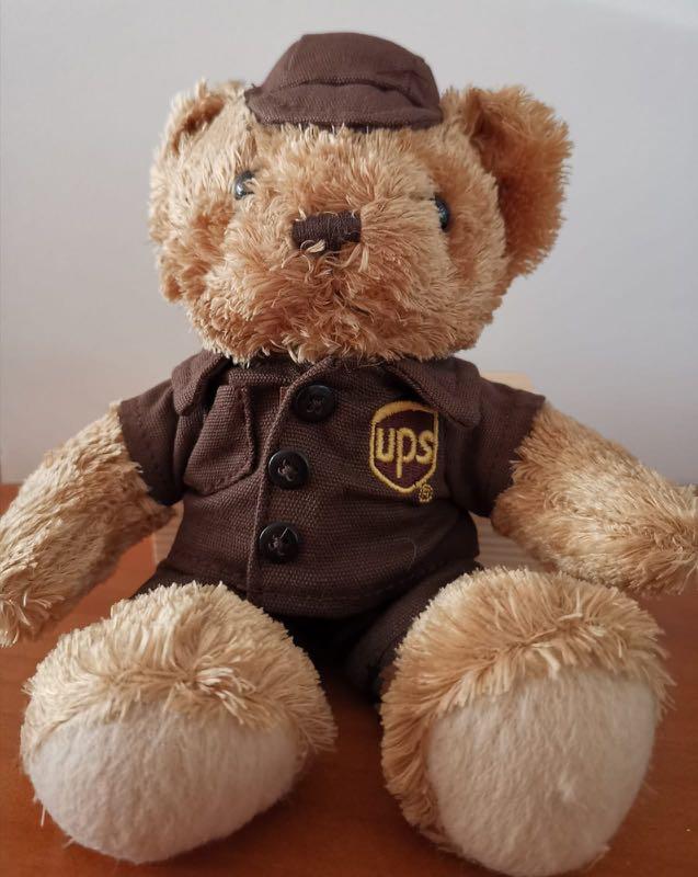 UPS teddy bear, 興趣及遊戲, 玩具 & 遊戲類 - Carousell
