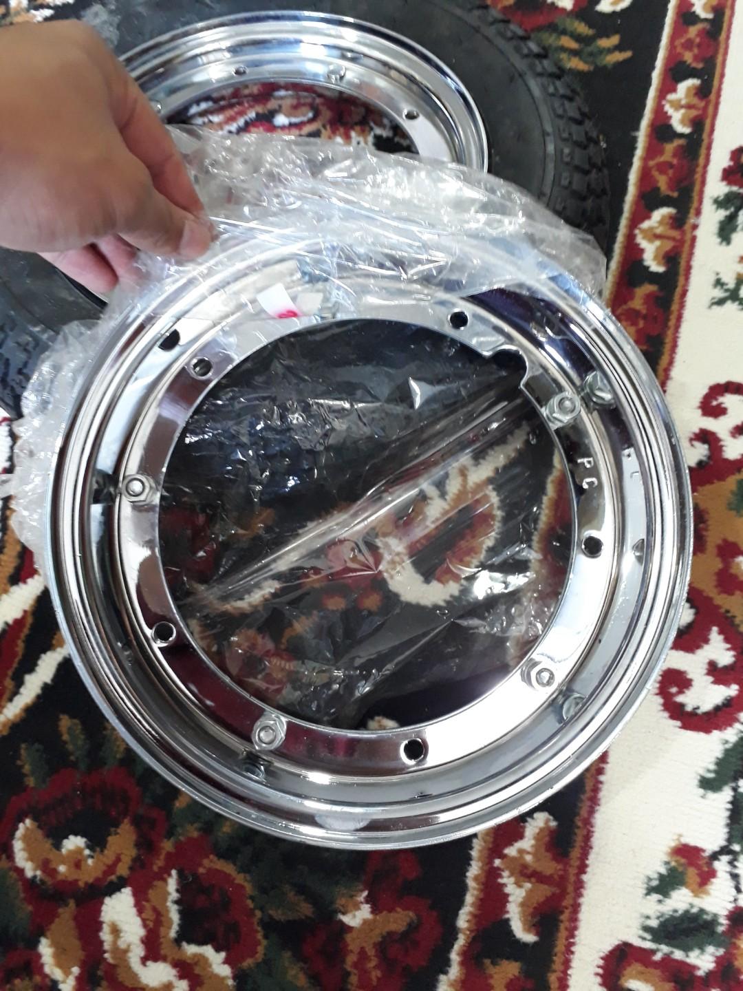 Vespa PX200 Chrome Rim, Motorcycles, Motorcycle Accessories on Carousell