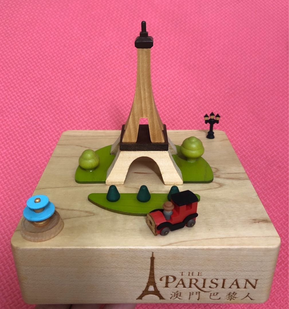 Wonderful life wooden music box, Hobbies & Toys, Toys & Games on Carousell