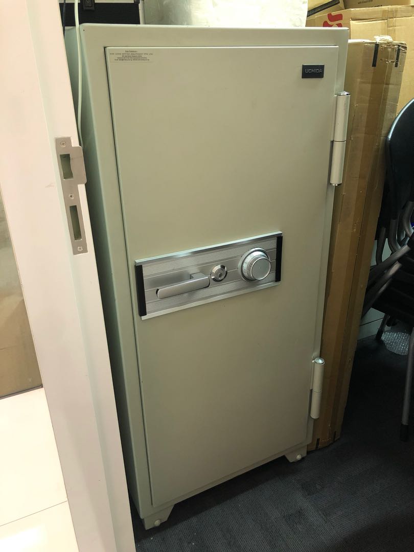 Big Metal Safe Box, Furniture & Home Living, Home Improvement ...