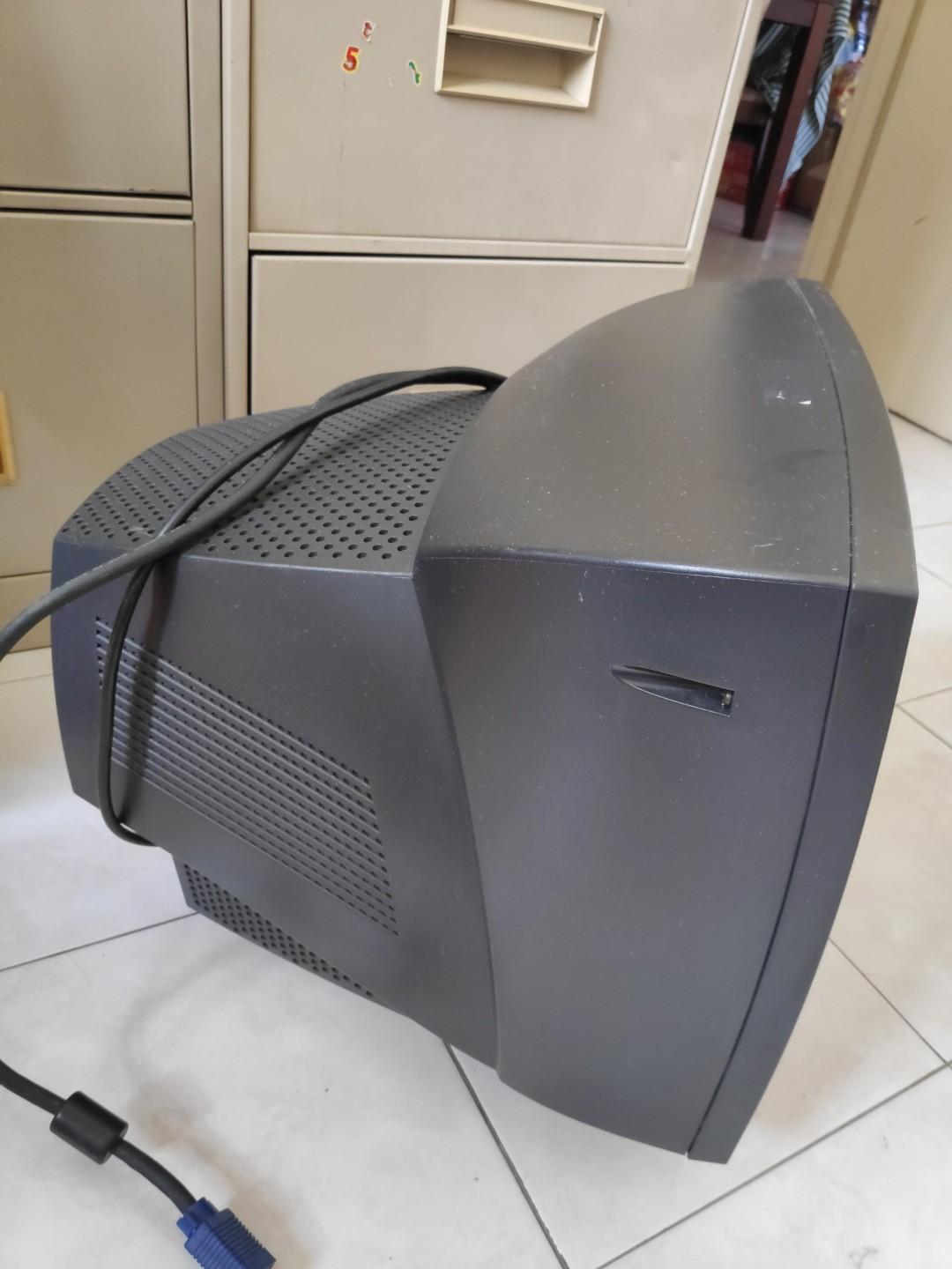 Dell CRT monitor 17 inch 43.2cm, Computers & Tech, Desktops on Carousell