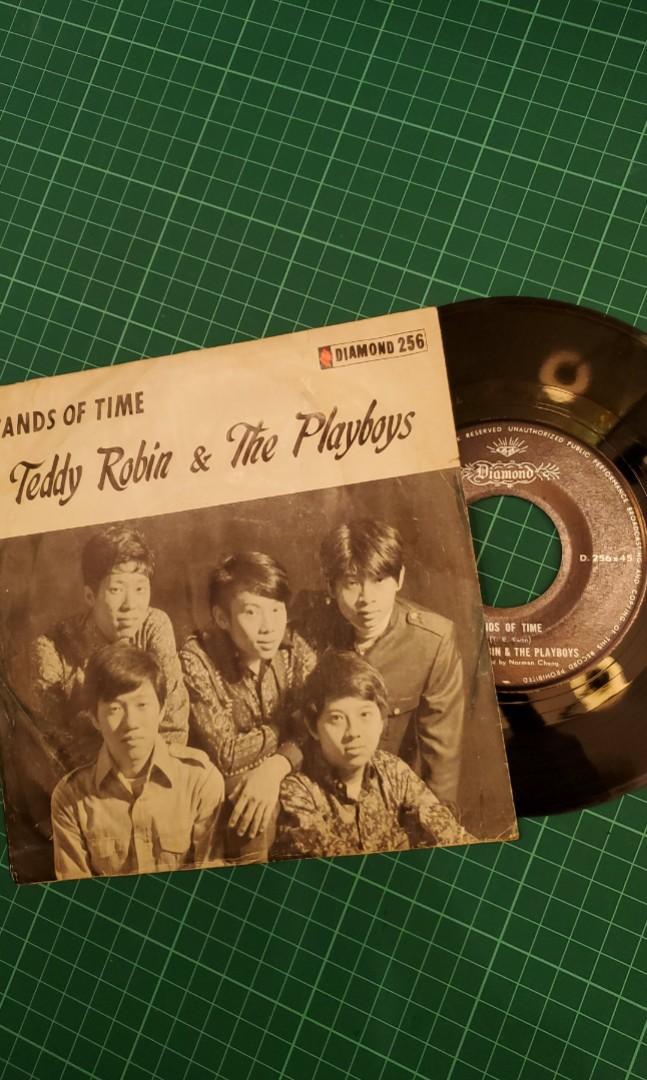 泰迪羅賓 TEDDY ROBIN & THE PLAYBOYS 7" 黑膠唱片', 興趣及遊戲, 收藏品及紀念品, 明星周邊 - Carousell
