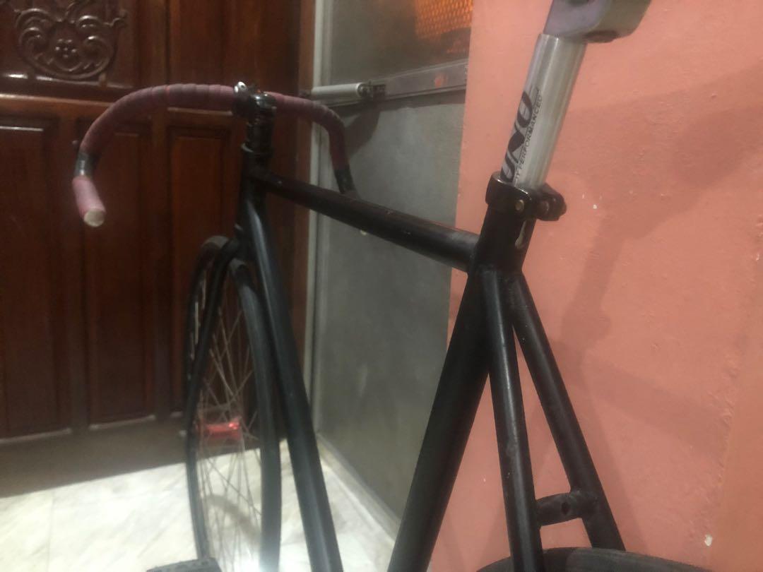 Celt Fixed Gear Fixie Bike 52tt 50st, Sports Equipment, Bicycles ...