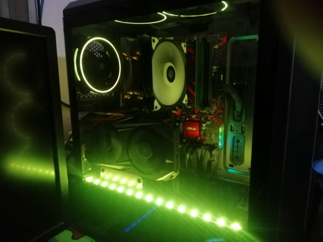 Gaming computer set. , Computers & Tech, Desktops on Carousell
