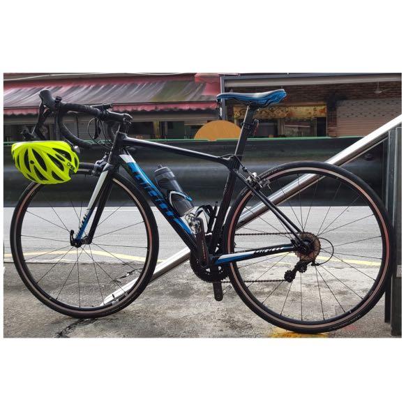 Giant TCR SLR 1 2017 road bike, Sports Equipment, Bicycles & Parts, Bicycles on Carousell