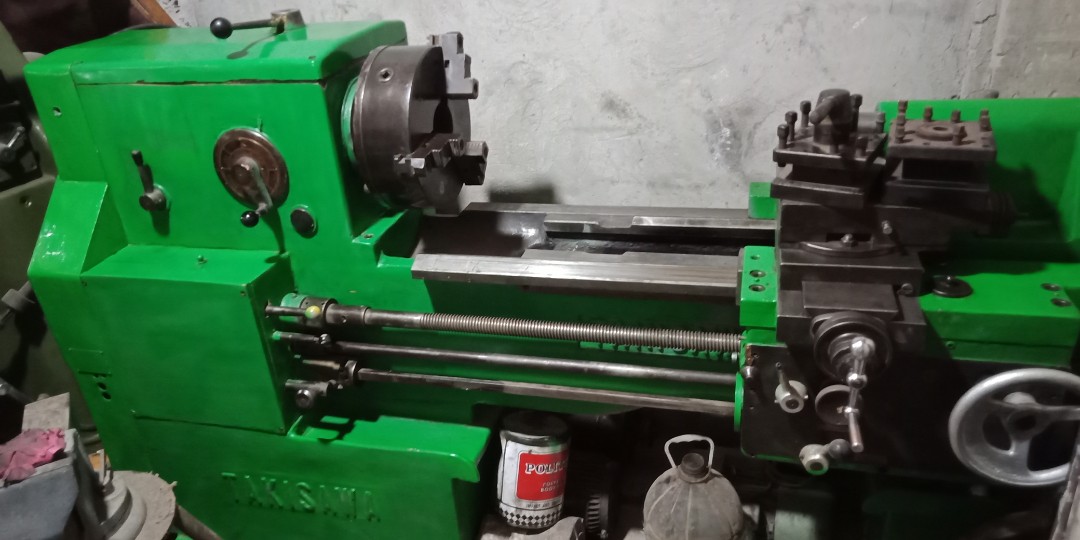 Lathe machine, Furniture & Home Living, Cleaning & Homecare Supplies ...
