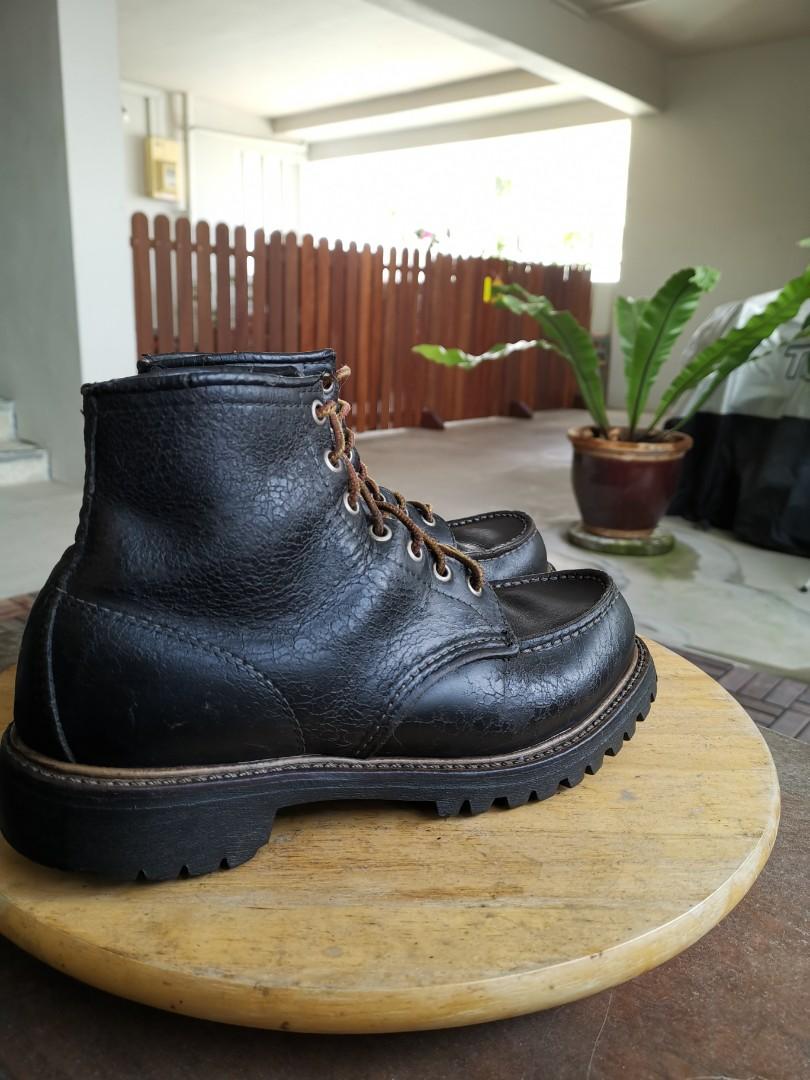 Red Wing 8176 Moc-Toe, Men's Fashion, Footwear, Boots on Carousell