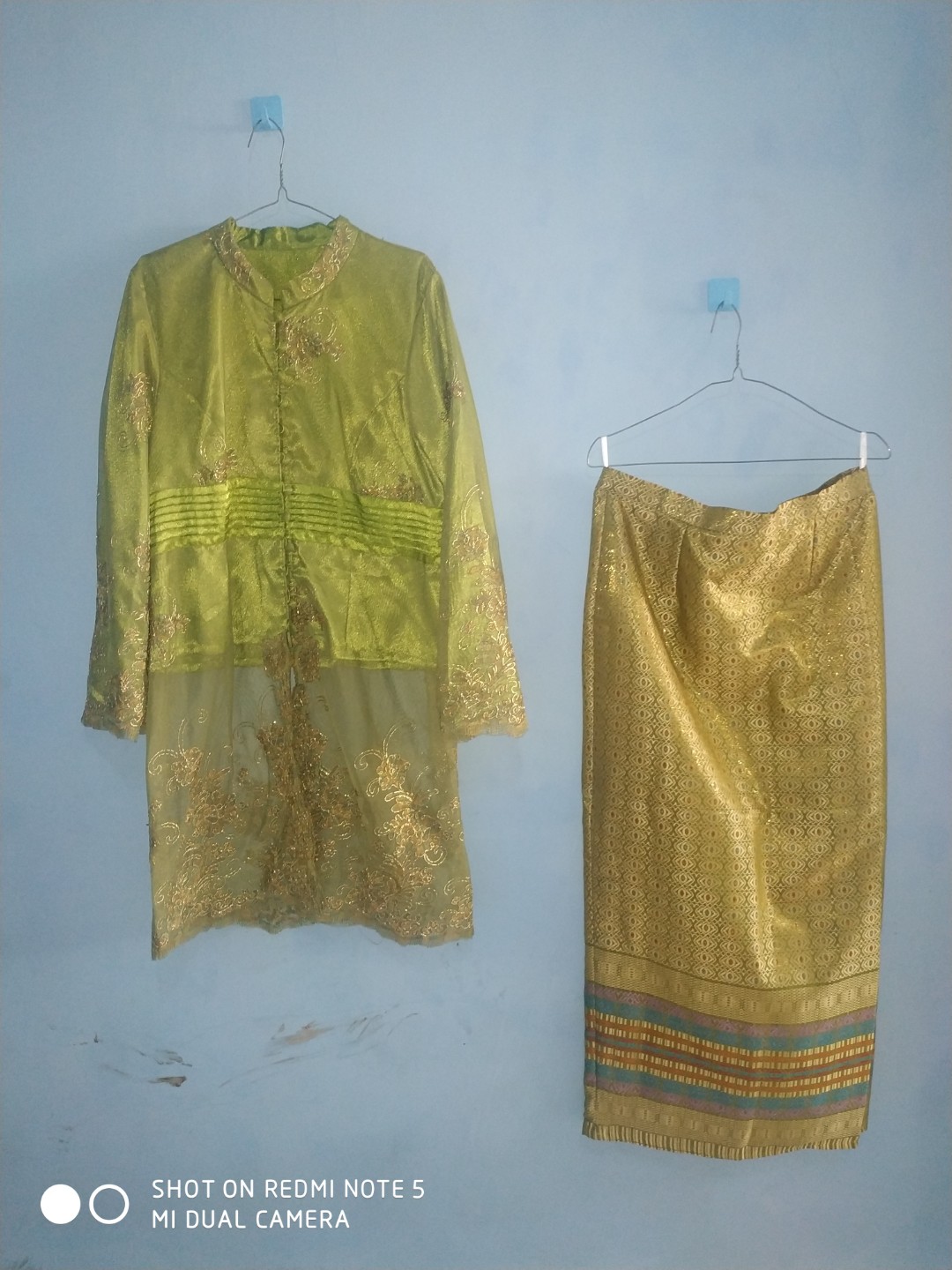 Set Kebaya songket Modern wisuda lamaran, Fesyen Wanita, Pakaian Wanita ...