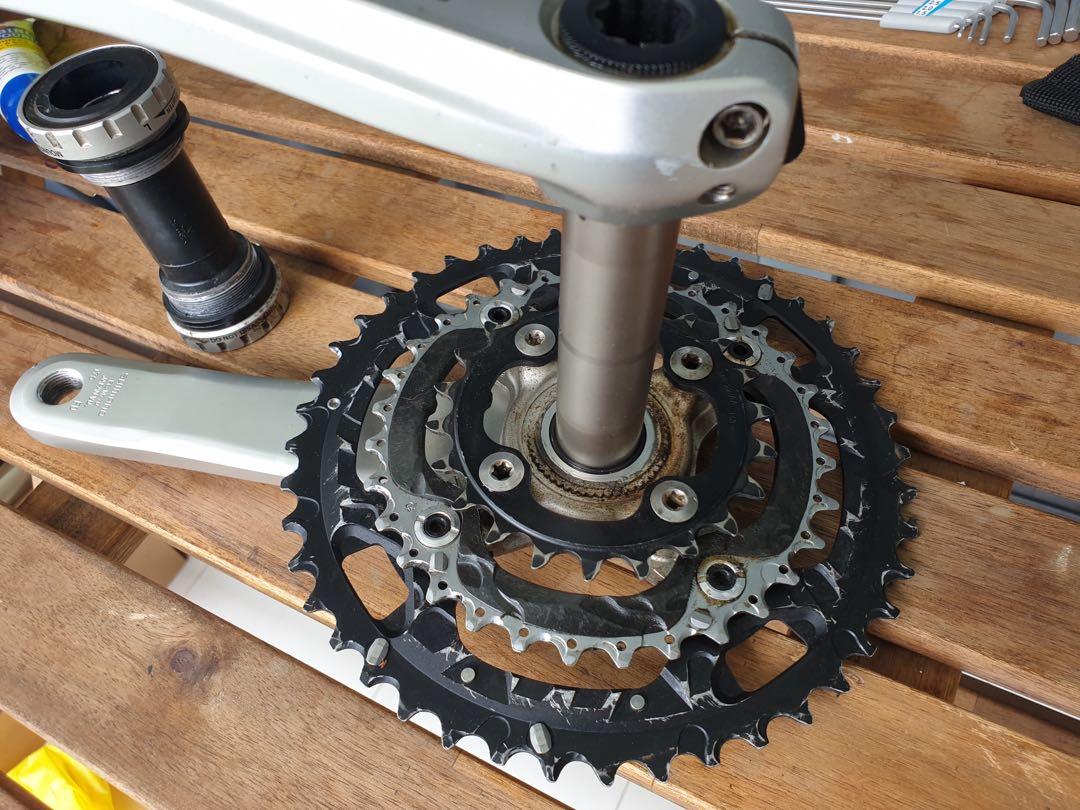 Shimano XT M770 crankset on Carousell