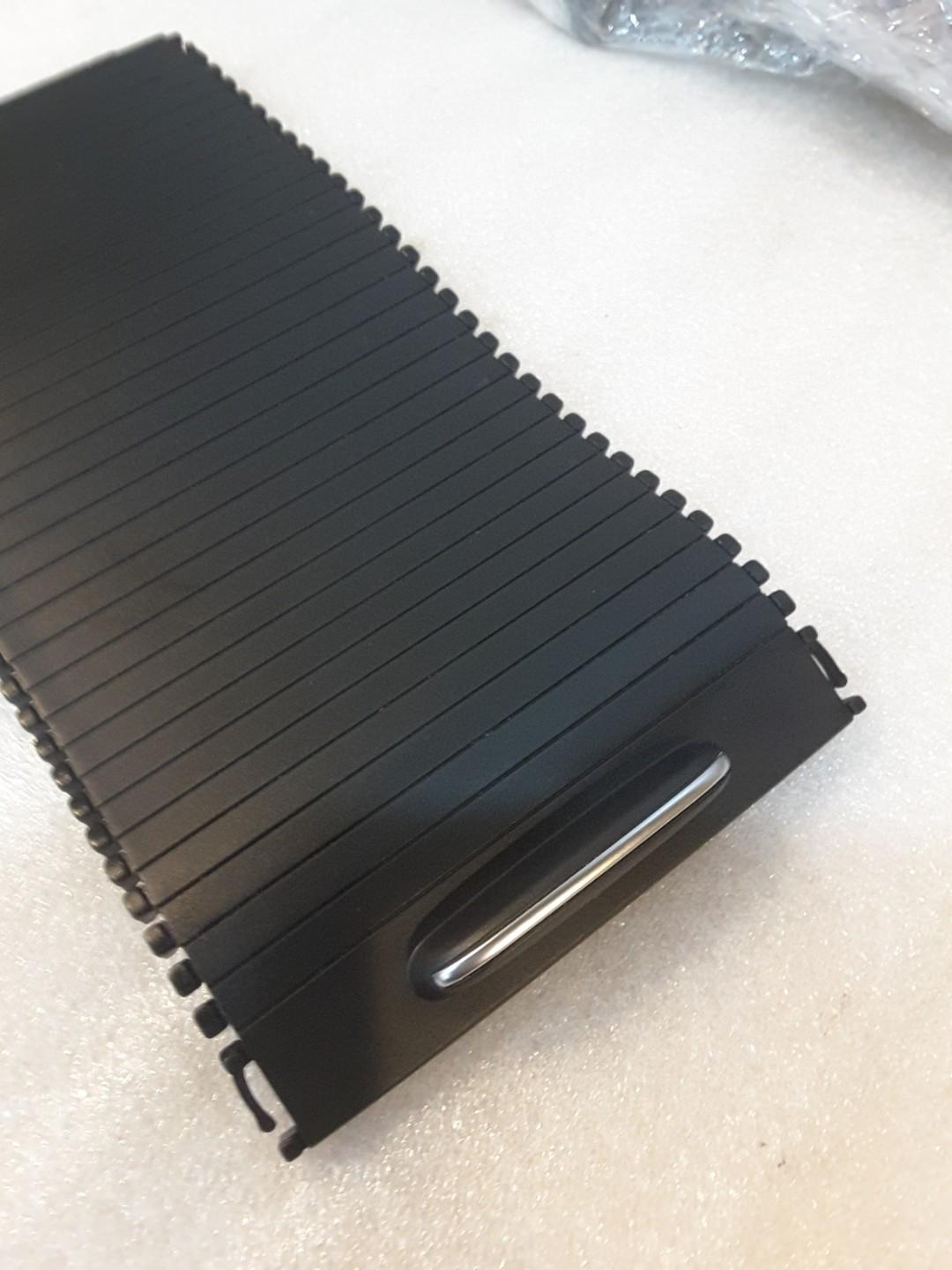 MB W204 W207 W212 CENTER CONSOLE ROLLER BLIND TOP COVER A2046804708 ...