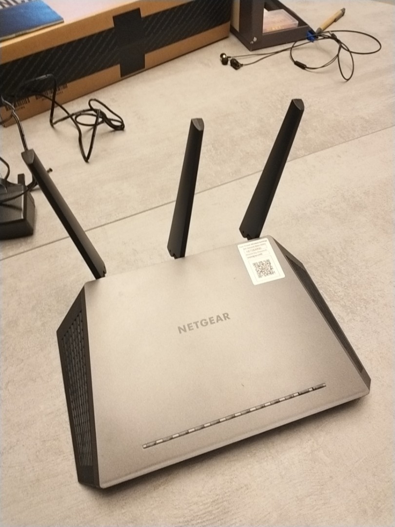 Netgear Nighthawk Router R7000, 電腦＆科技, 電腦周邊及配件, Wifi及上網相關產品 - Carousell