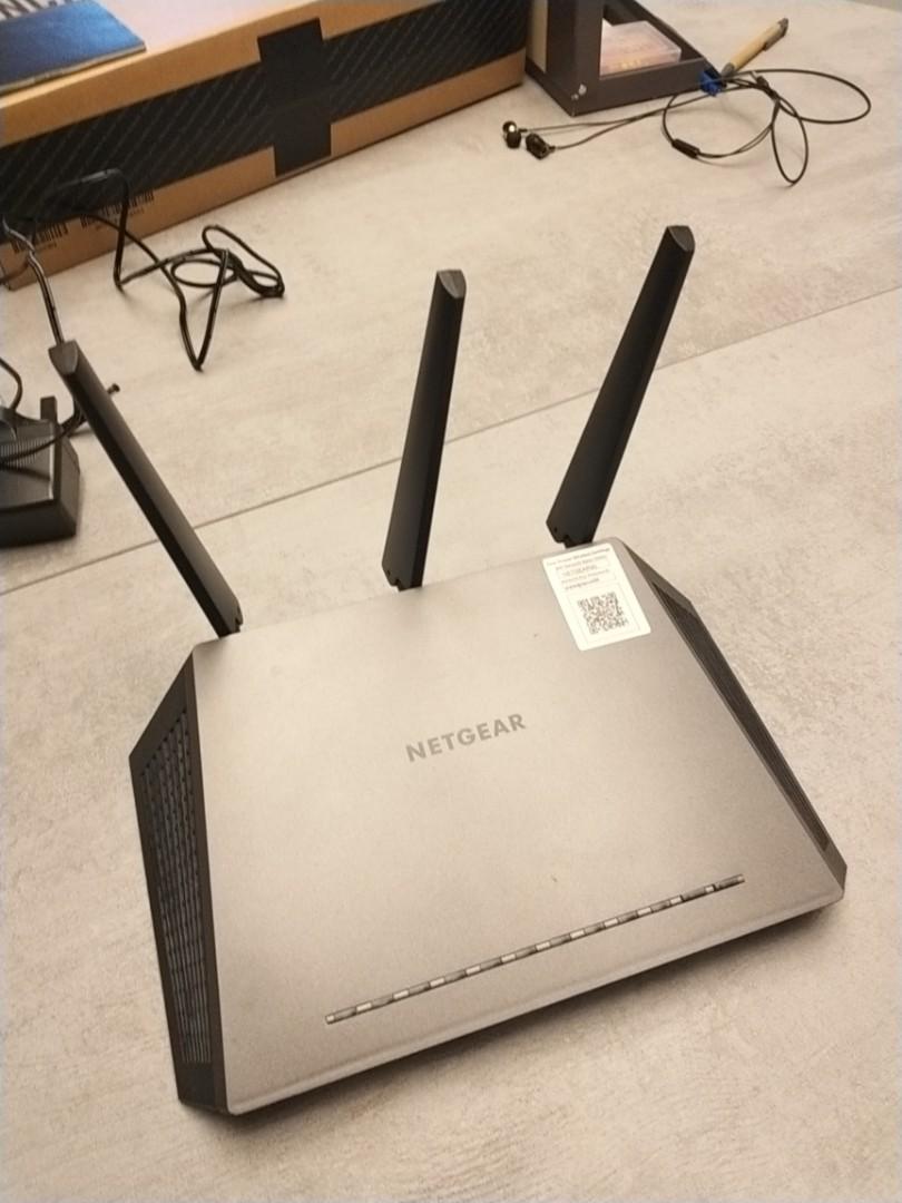 Netgear Nighthawk Router R7000, 電腦＆科技, 電腦周邊及配件, Wifi及上網相關產品 - Carousell