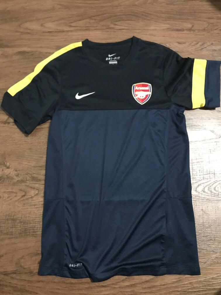 Arsenal Jersey (Nike), Men's Fashion, Activewear on Carousell