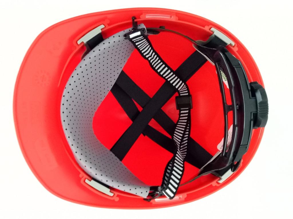MSA Safety Helmet - V-Gard Red, Sports Equipment, Exercise & Fitness ...