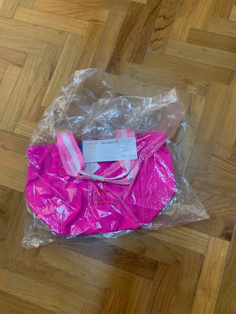 Munsingwear pink golf bag ladies, Women's Fashion, Bags & Wallets ...