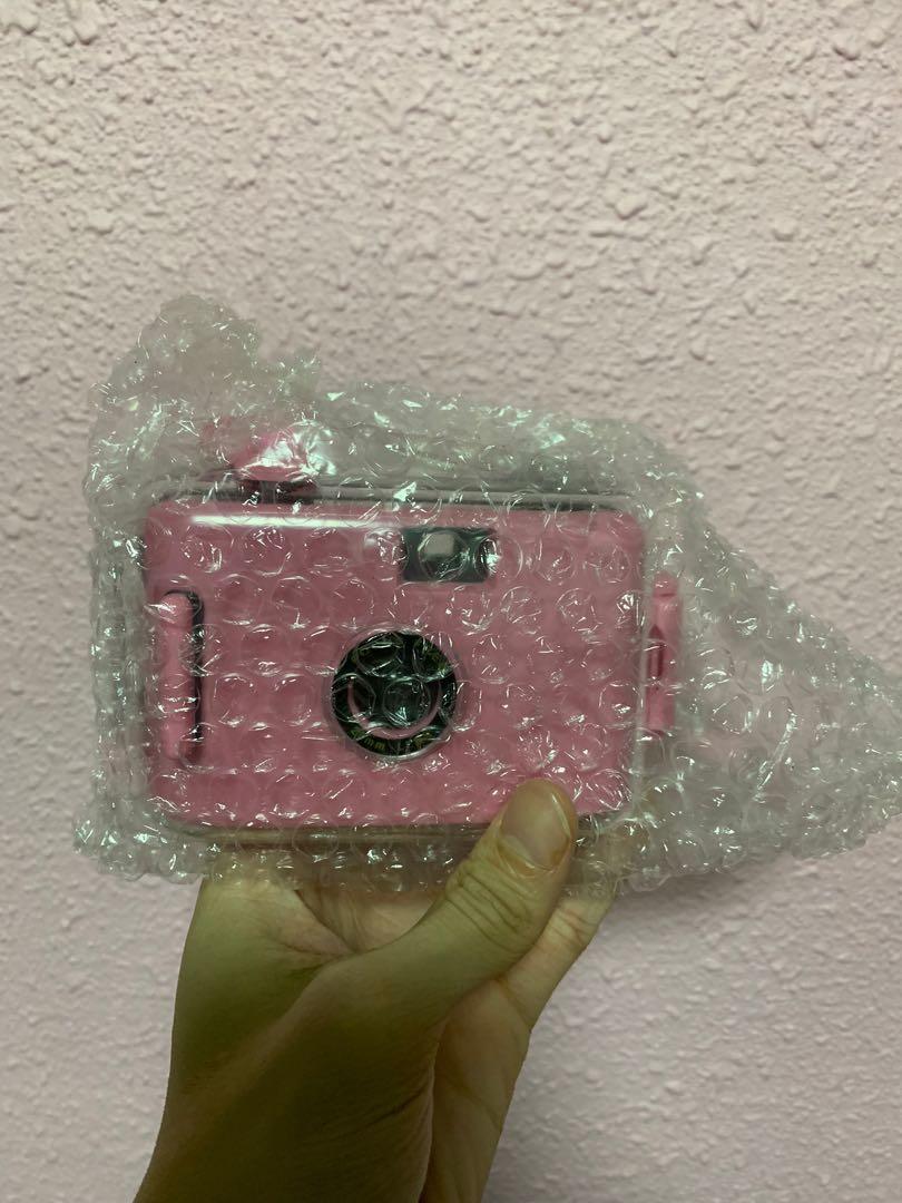 Vintage Film Camera Gift Set, Photography, Cameras on Carousell