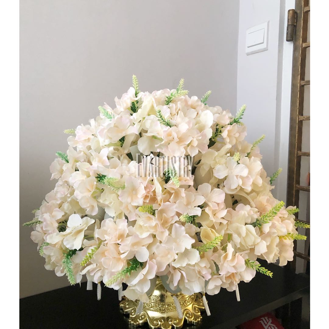 Bunga Pahar, Hobbies & Toys, Stationery & Craft, Flowers & Bouquets on ...