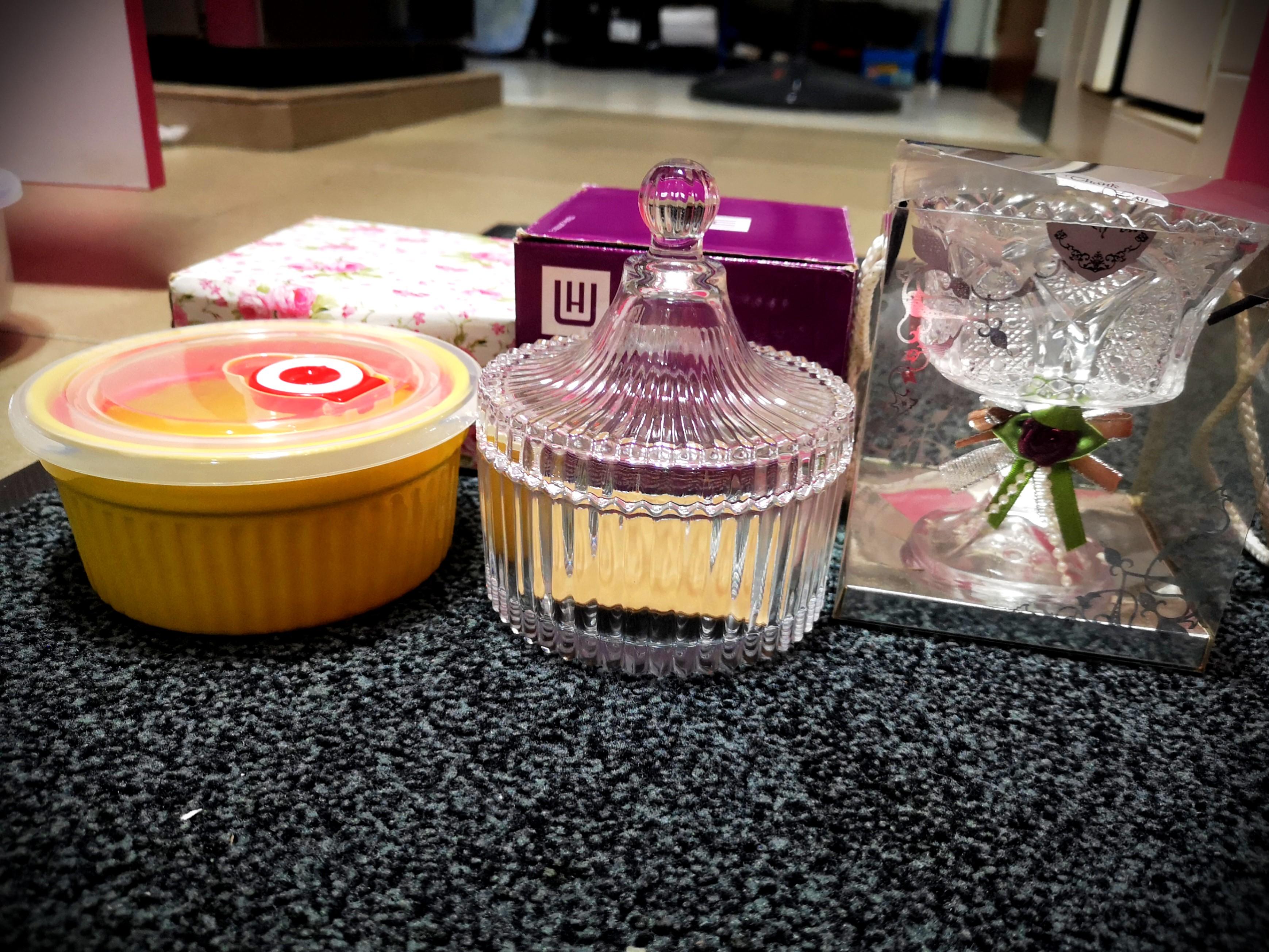 Delphine vacuum container, Furniture & Home Living, Kitchenware ...