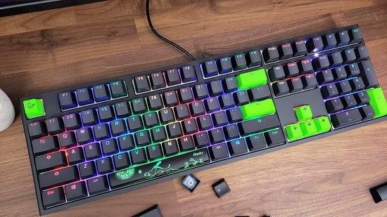 Ducky x Razer One 2 Collab Limited Edition! Ducky One 2 100%, Computers ...