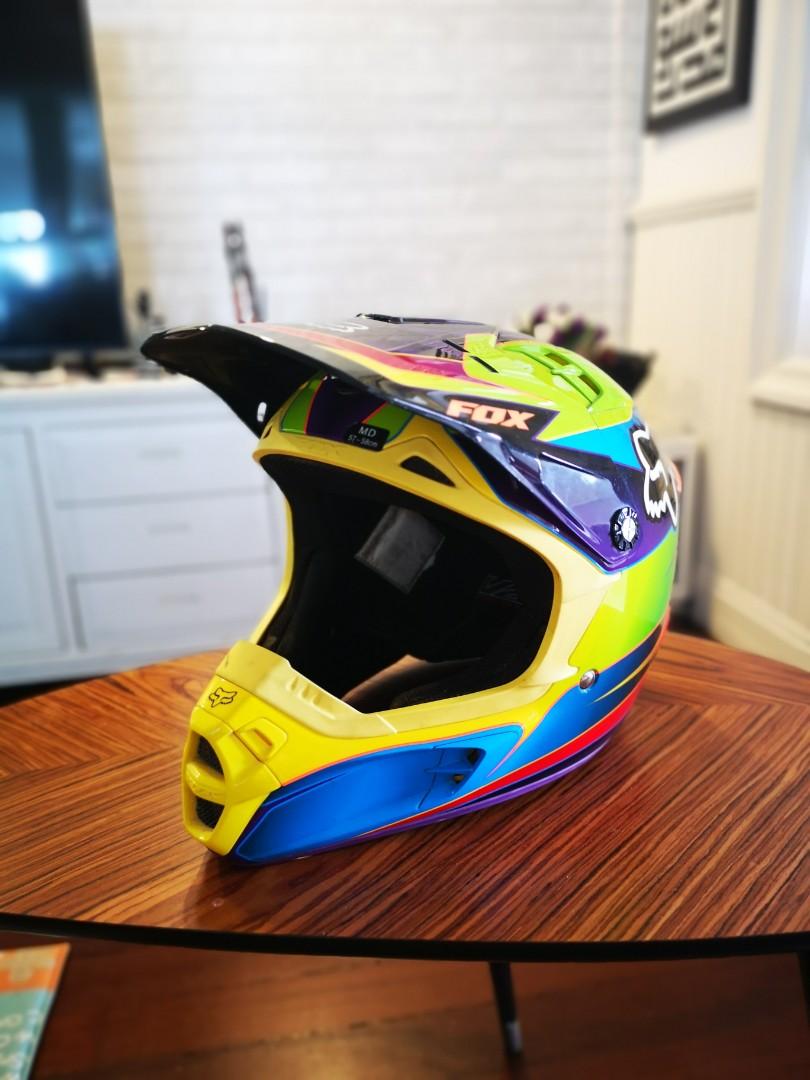 Fox V2 pilot motocross helmet, Motorcycles, Motorcycle Apparel on Carousell