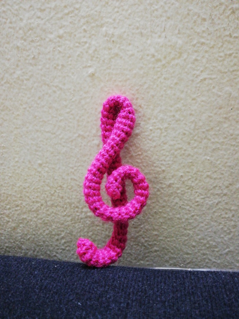 Music mini treble clef keychain amigurumi /crochet, Hobbies & Toys ...