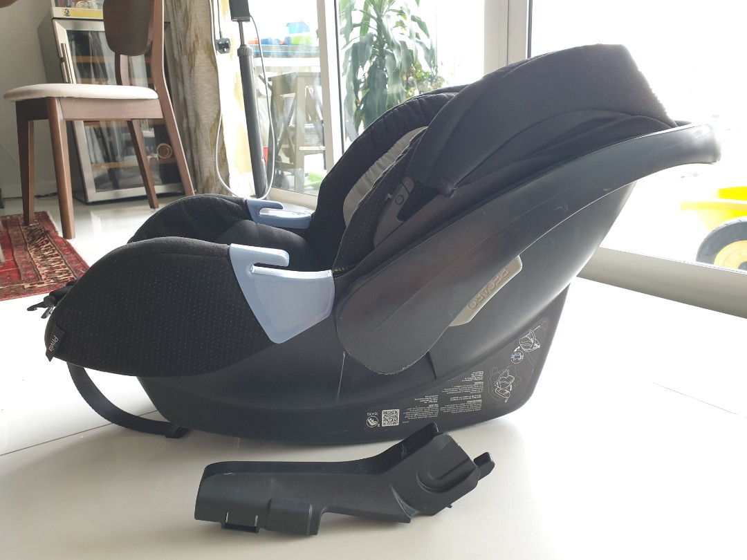 Recaro infant seat, Babies & Kids, Going Out, Car Seats on Carousell