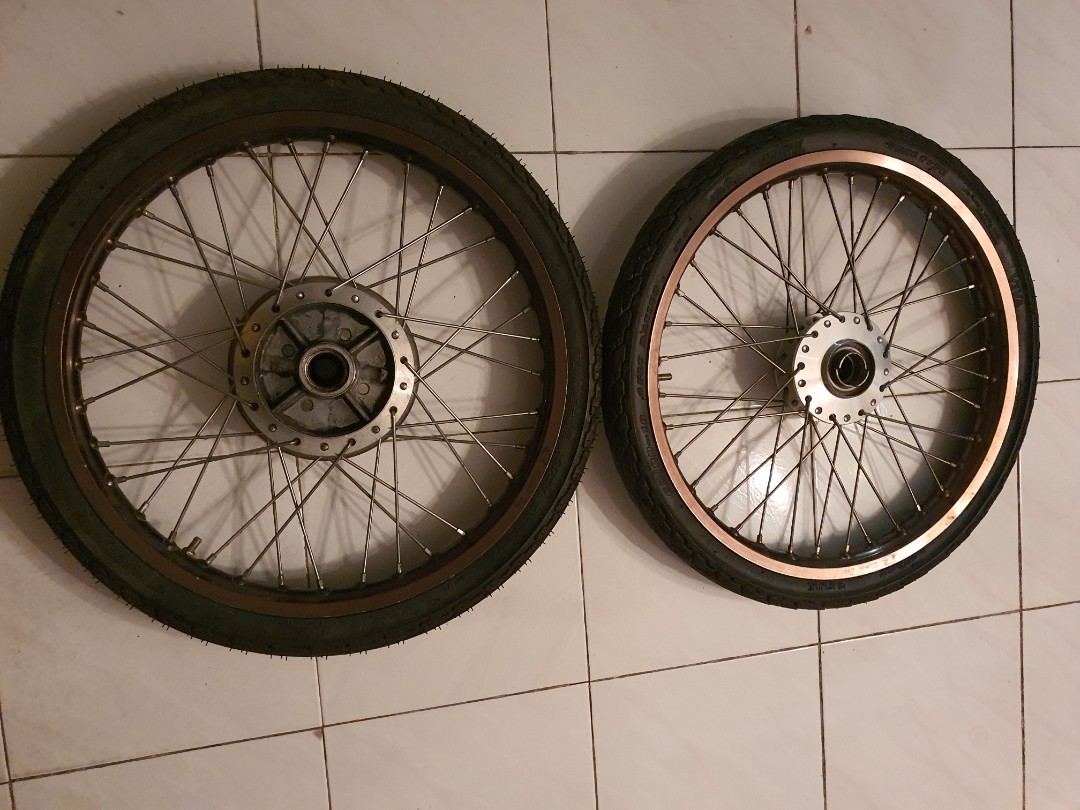 Rim aloi 18 yamaha 125z, Motorbikes on Carousell
