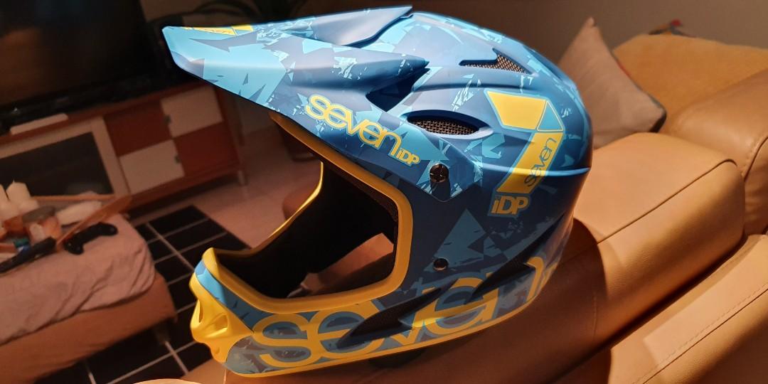 Seven IDP Full Face Helmet XL Size, Sports Equipment, Bicycles & Parts ...