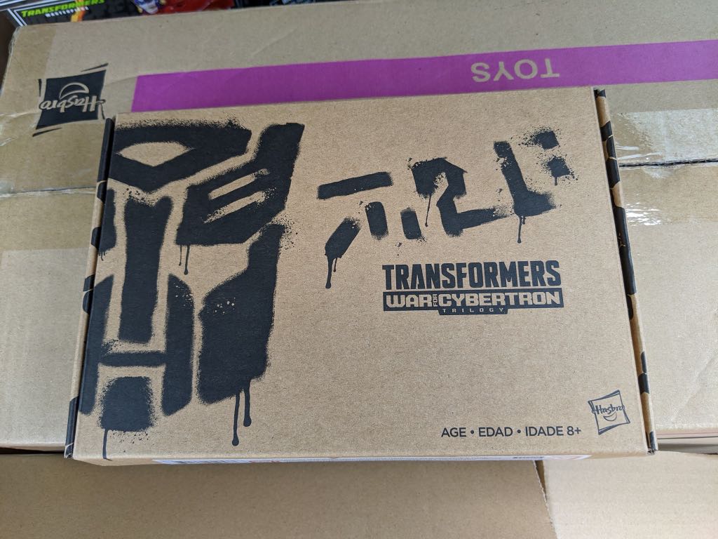 Transformers Generations Selects Micromaster Soundwave Spy Patrol Part ...