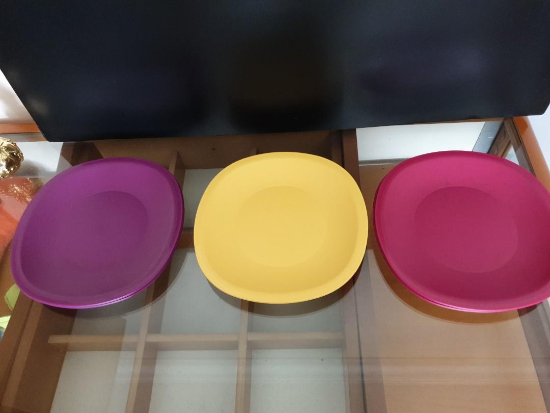 Tupperware dinner plates, Furniture & Home Living, Kitchenware ...
