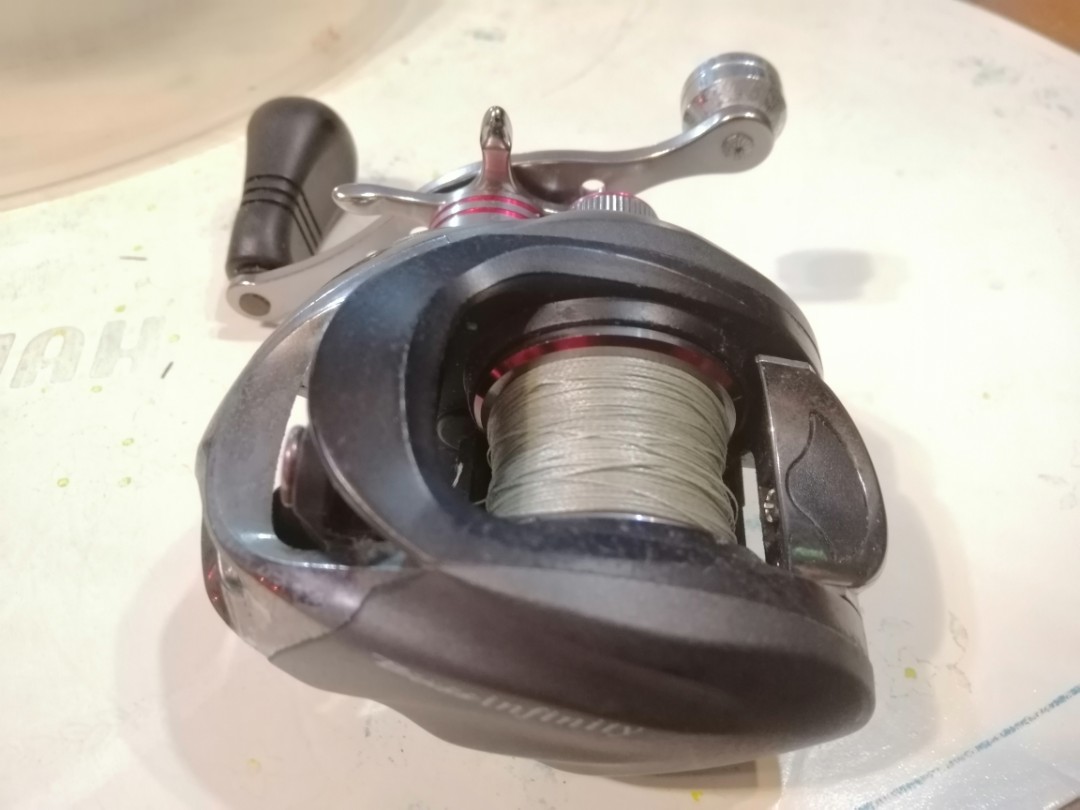 Team Seahawk Bass Infinity baitcaster reel RH, Sports Equipment ...