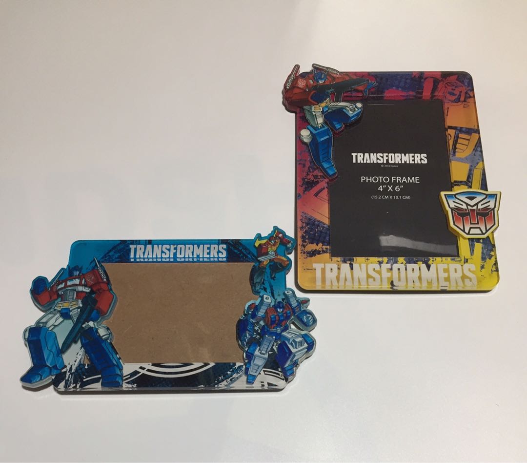 兩個要晒$90 TRANSFORMERS Photo Frame 變形金剛30週年紀念相架, 興趣及遊戲, 玩具 & 遊戲類 - Carousell