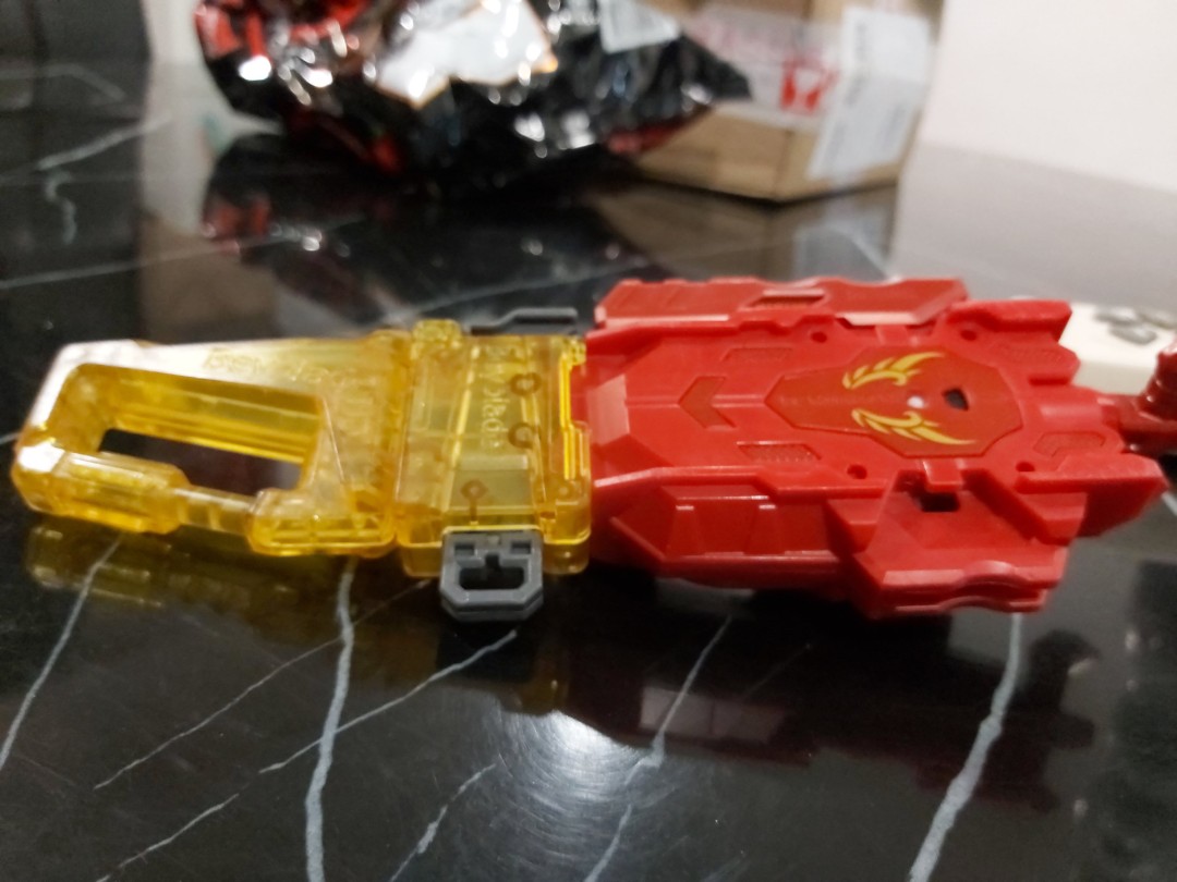 Beyblade burst turbo Tamara tomy red lr launcher with Fafnir grip ...