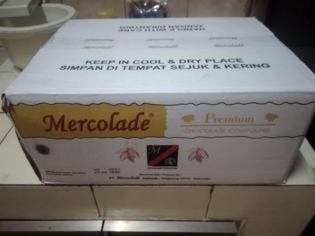 Coklat mercolade white compound, Makanan & Minuman, Snek di Carousell