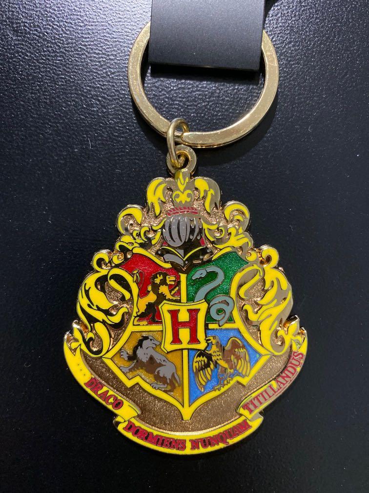 Harry Potter Hogwarts Keychain, Hobbies & Toys, Memorabilia ...