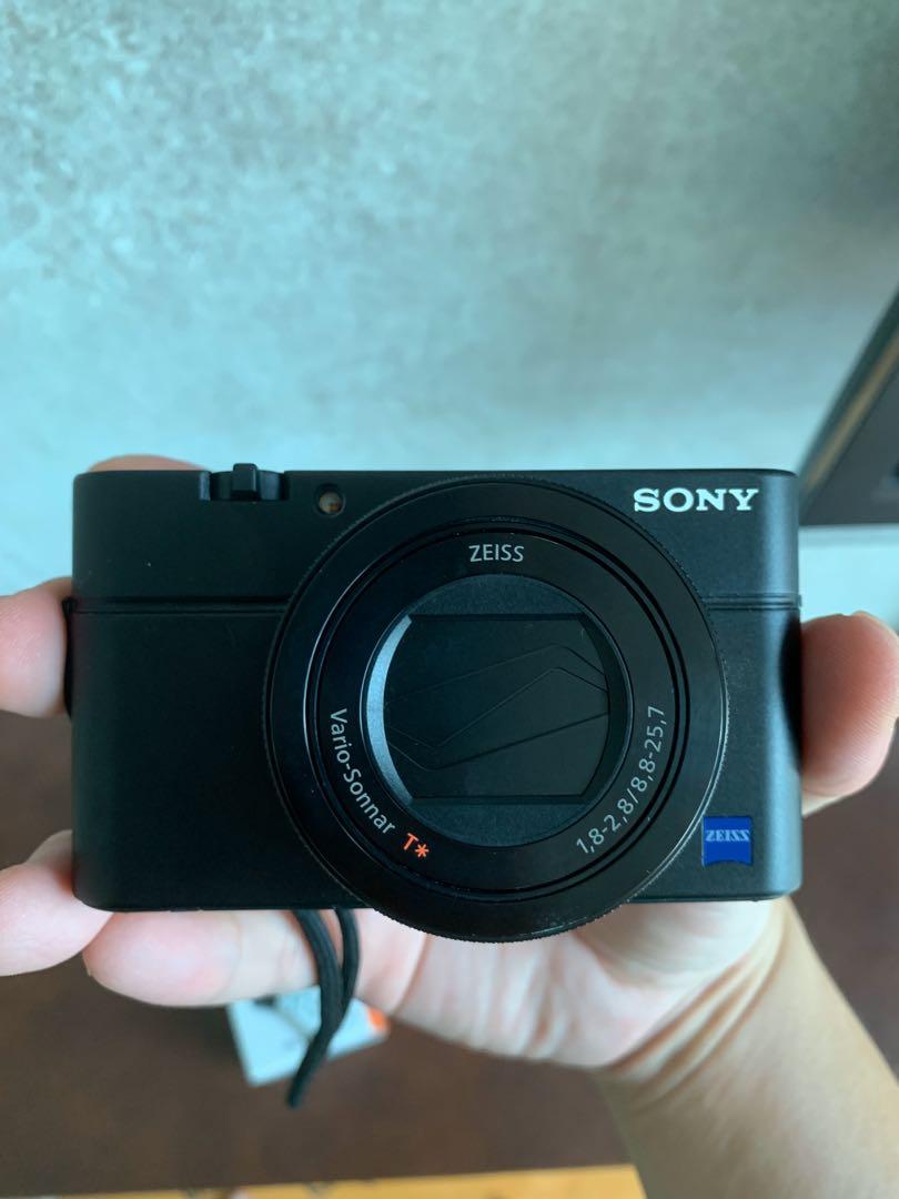 Sony RX100 M4 IV set, Photography, Cameras on Carousell