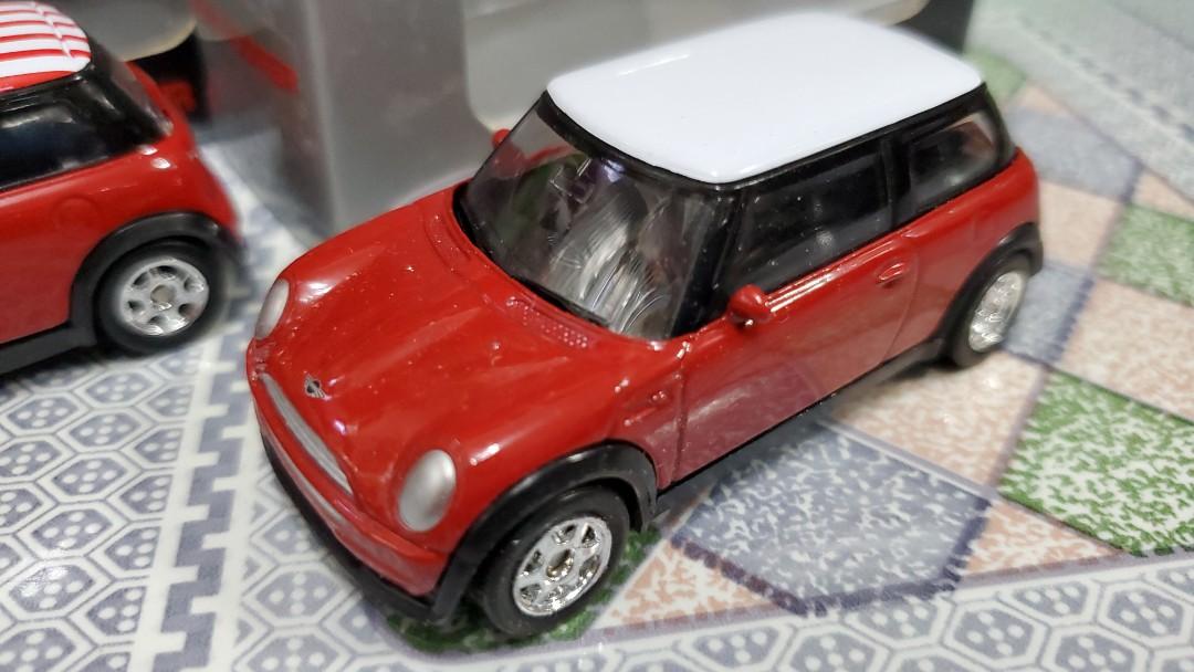 1/60 welly mini cooper 2架, 興趣及遊戲, 玩具 & 遊戲類 - Carousell