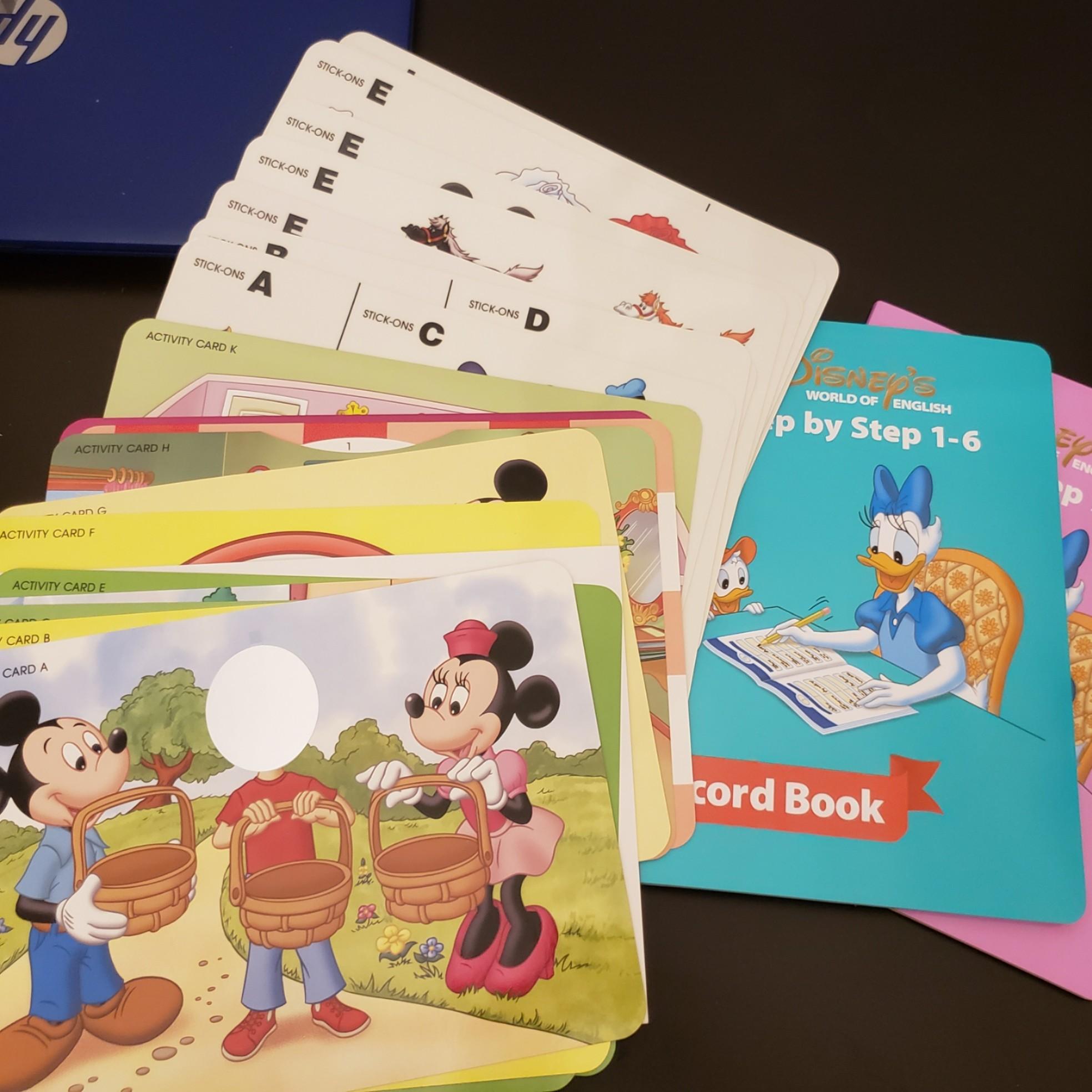 全新 迪士尼美語世界 活動 教材 Disneys World Of English Dwe Step By Step 興趣及遊戲 書本 And 文具 小朋友書 Carousell
