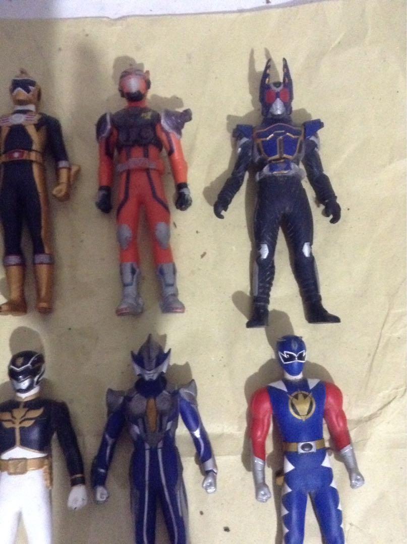 assorted action figures/power rangers,goseiger,kamen rider,Dino thunder ...