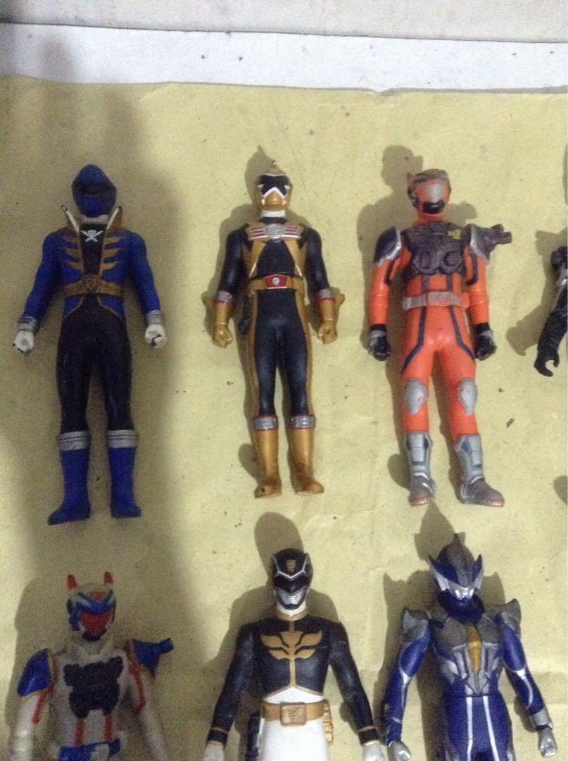 assorted action figures/power rangers,goseiger,kamen rider,Dino thunder ...