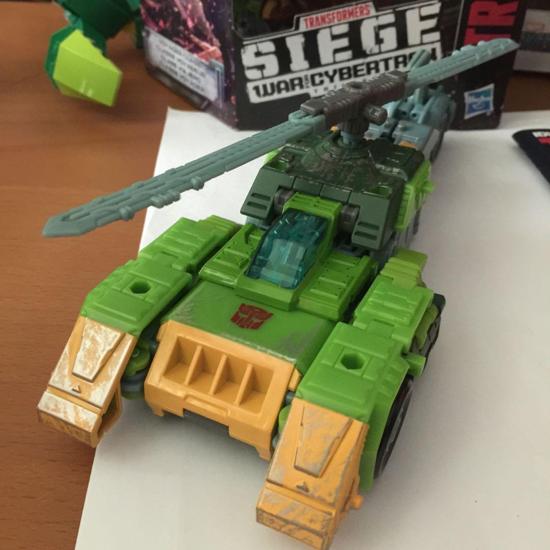 Transformers War Siege Cybertron Springer Triple Changer New Display ...