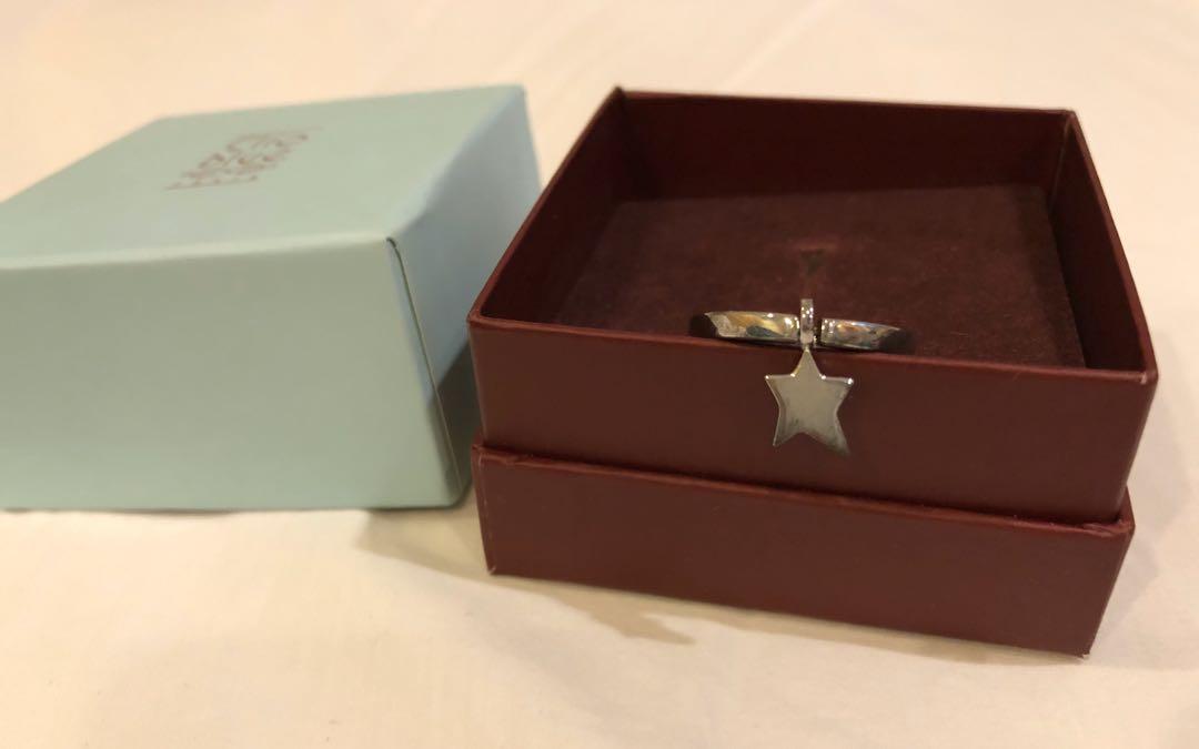 Clio Blu Star-shaped Ring, Women's Fashion, Jewelry & Organisers ...