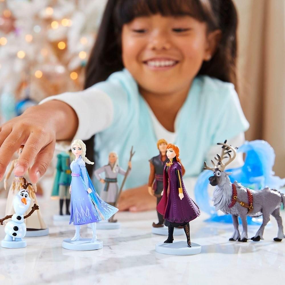 Disney Store Disney Frozen 2 Deluxe Figure Play Set, 興趣及遊戲, 玩具 & 遊戲類 ...