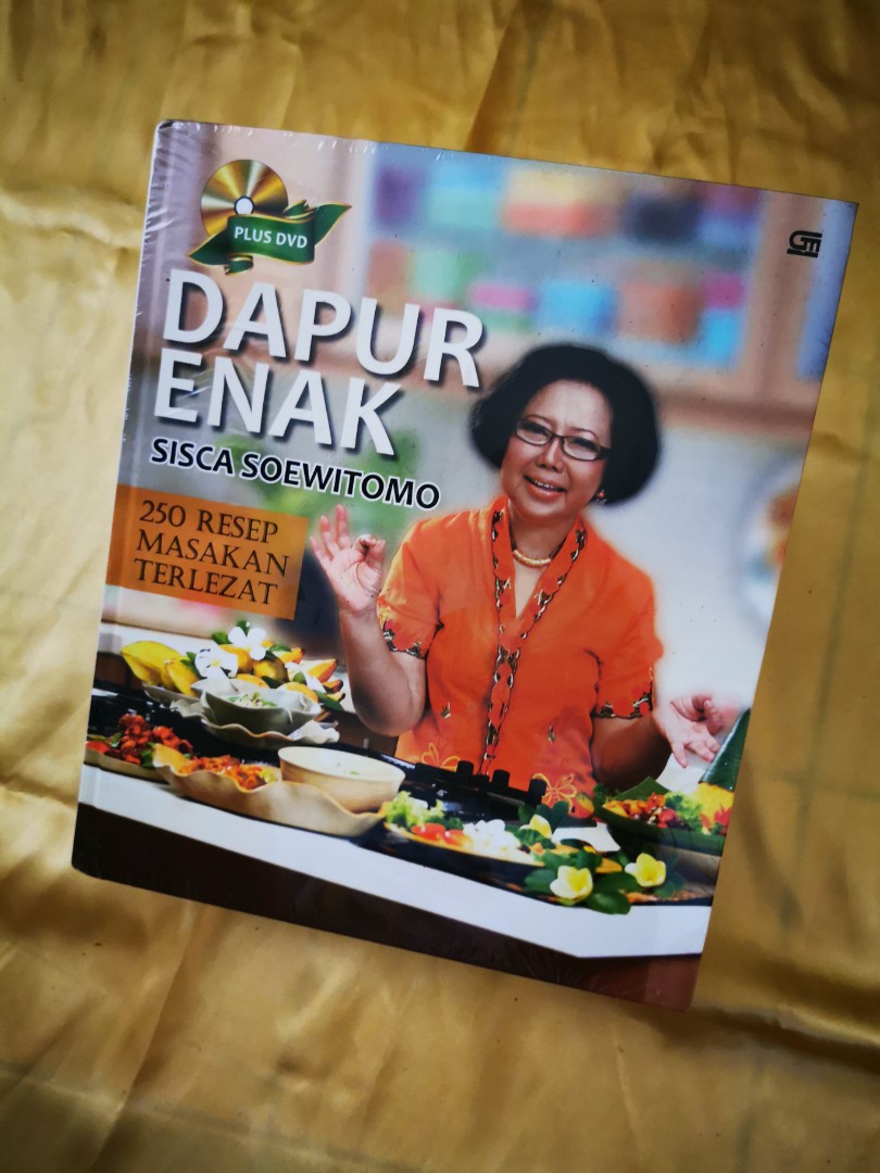 Buku Resep Dapur Enak Sisca Soewitomo 250 Resep Makanan Terlezat (Plus ...