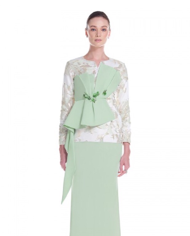 Wanzar - Elvia Kurung, Women's Fashion, Muslimah Fashion, Baju Kurung ...