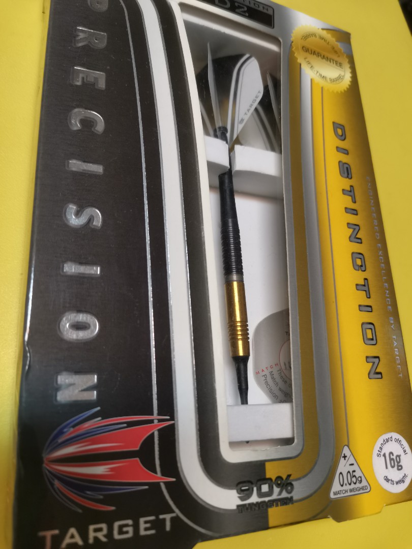 Dart Target Precision Distinction, Sports Equipment, Exercise & Fitness ...