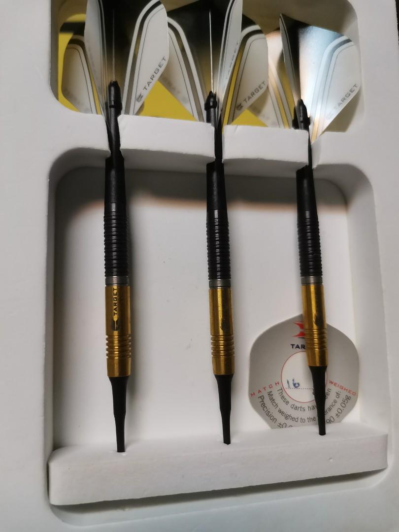 Dart Target Precision Distinction, Sports Equipment, Exercise & Fitness ...